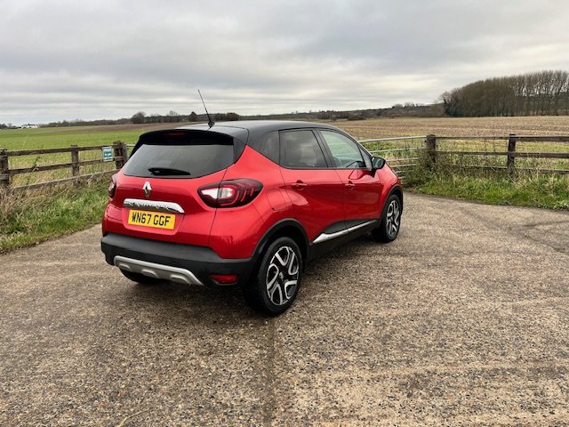 SOLD - Used RENAULT CAPTUR 2017 Red in Wingham, Kent | Southern Motion Ltd