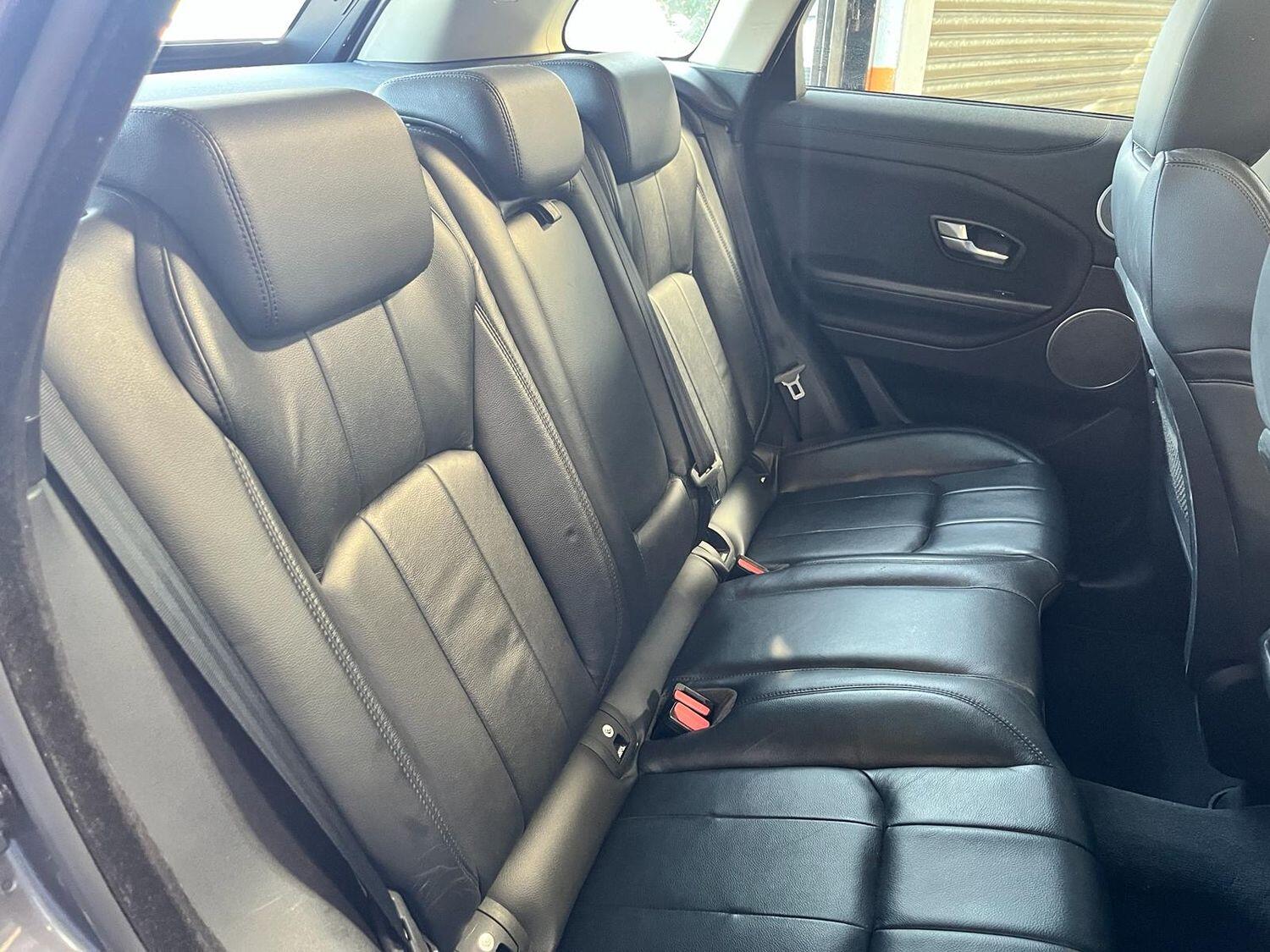 Used LAND ROVER RANGE ROVER EVOQUE 2015 Grey in Wingham, Kent ...