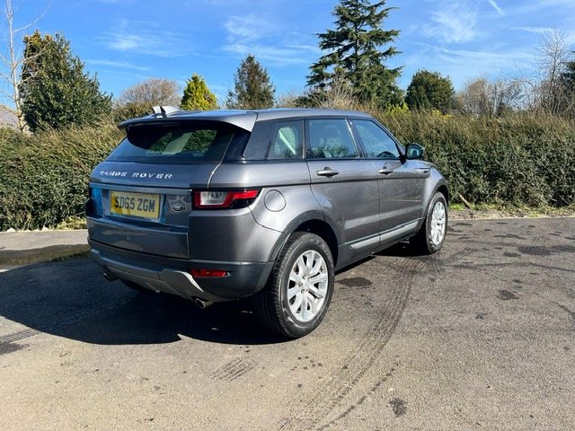 Used LAND ROVER RANGE ROVER EVOQUE 2015 Grey in Wingham, Kent ...