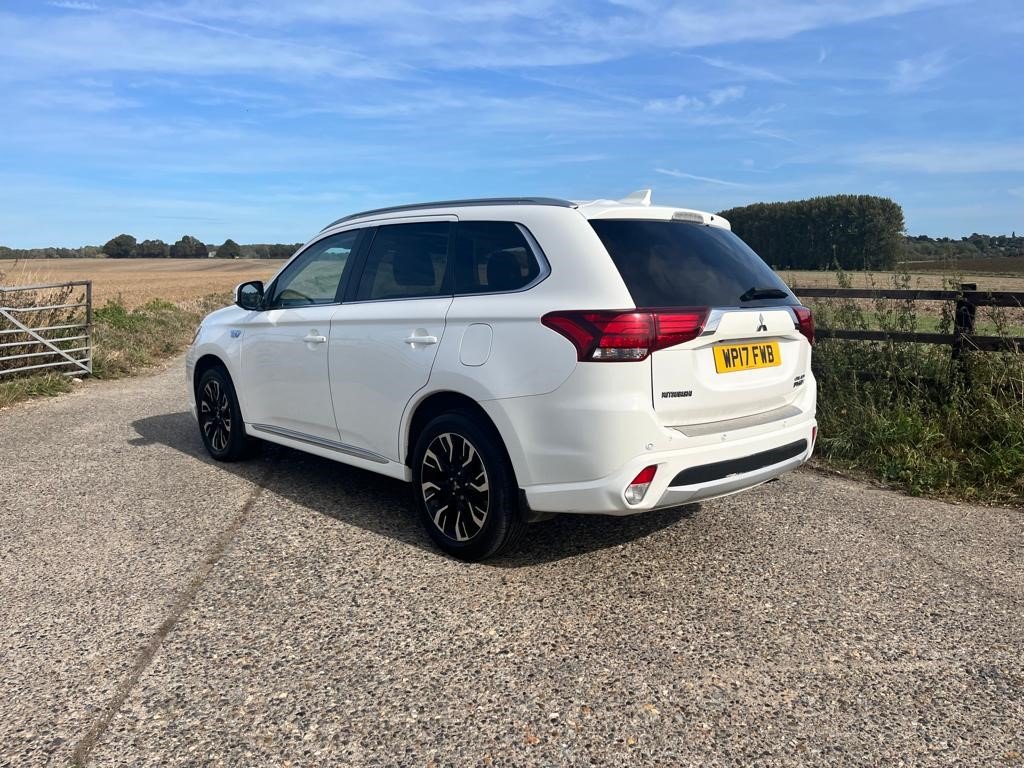 SOLD - Used MITSUBISHI OUTLANDER 2017 White in Wingham, Kent | Southern ...