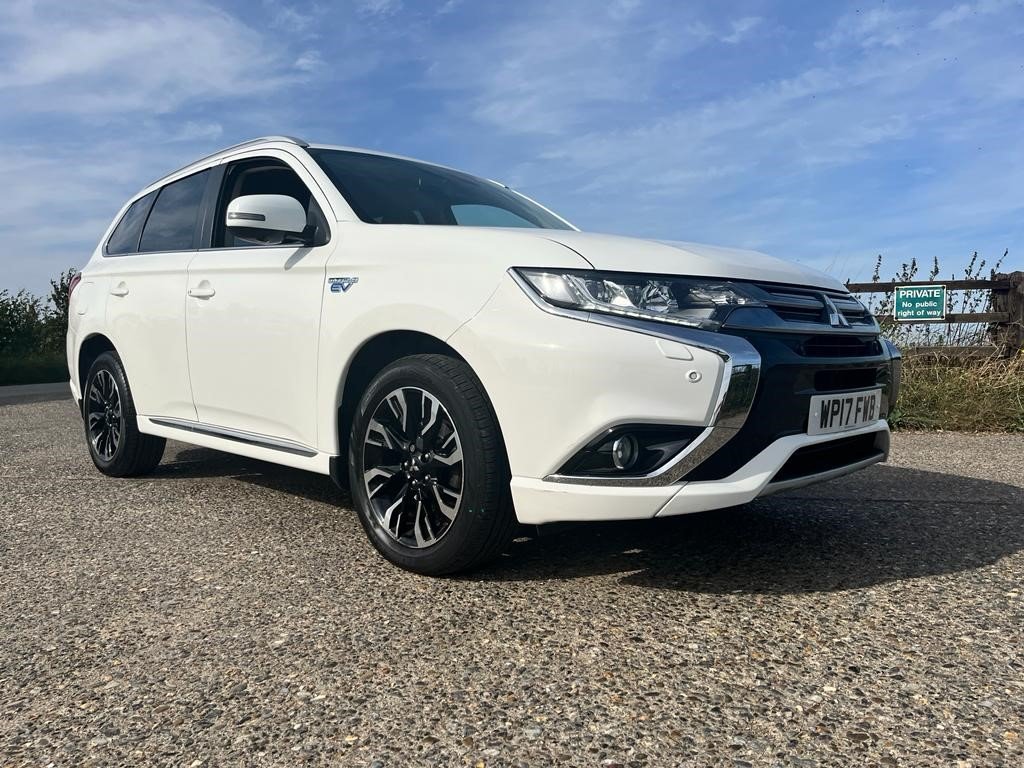 SOLD - Used MITSUBISHI OUTLANDER 2017 White in Wingham, Kent | Southern ...