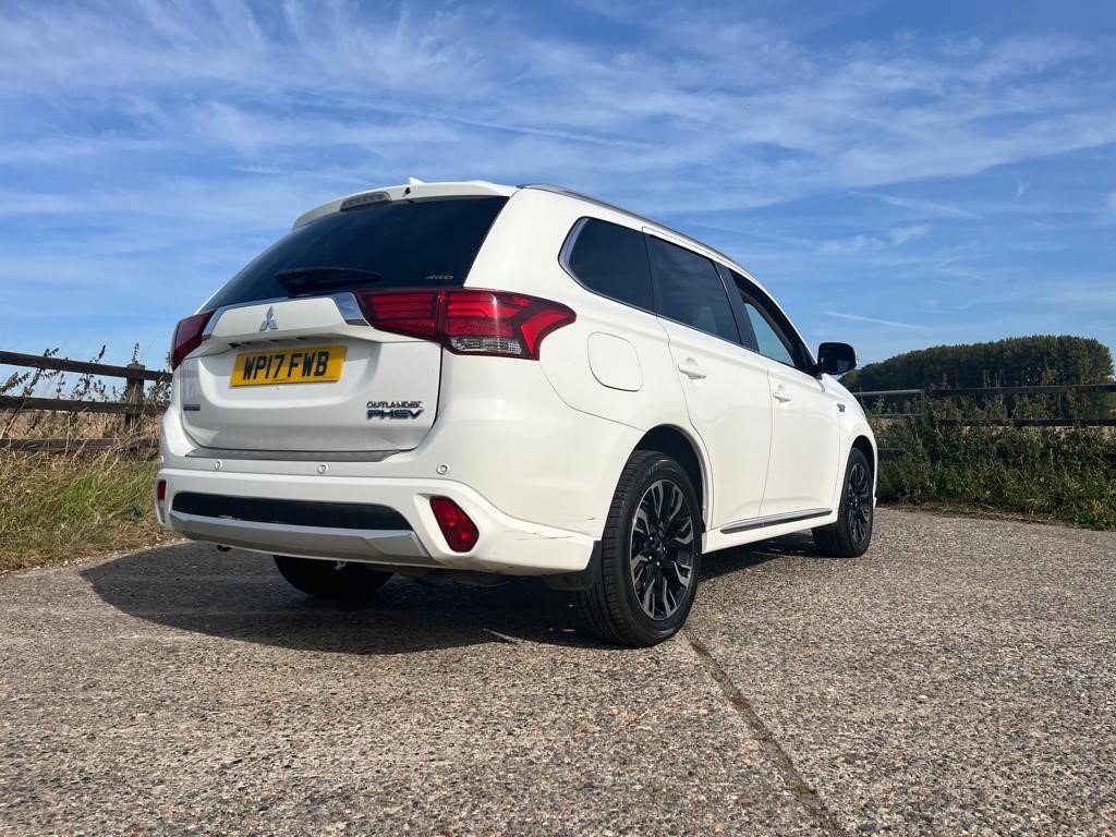SOLD - Used MITSUBISHI OUTLANDER 2017 White in Wingham, Kent | Southern ...