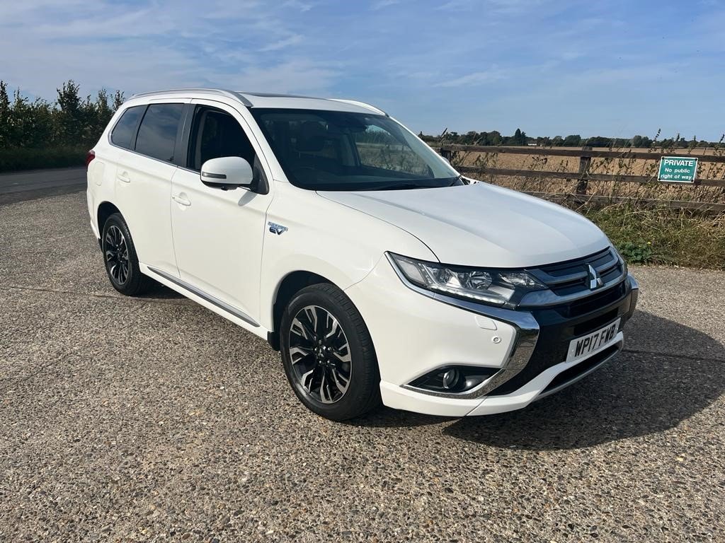 SOLD - Used MITSUBISHI OUTLANDER 2017 White in Wingham, Kent | Southern ...